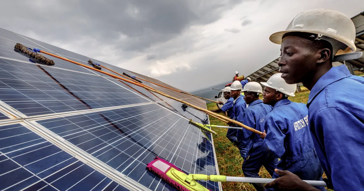 How To Maintain Your Solar Panels: 3 Easy Steps